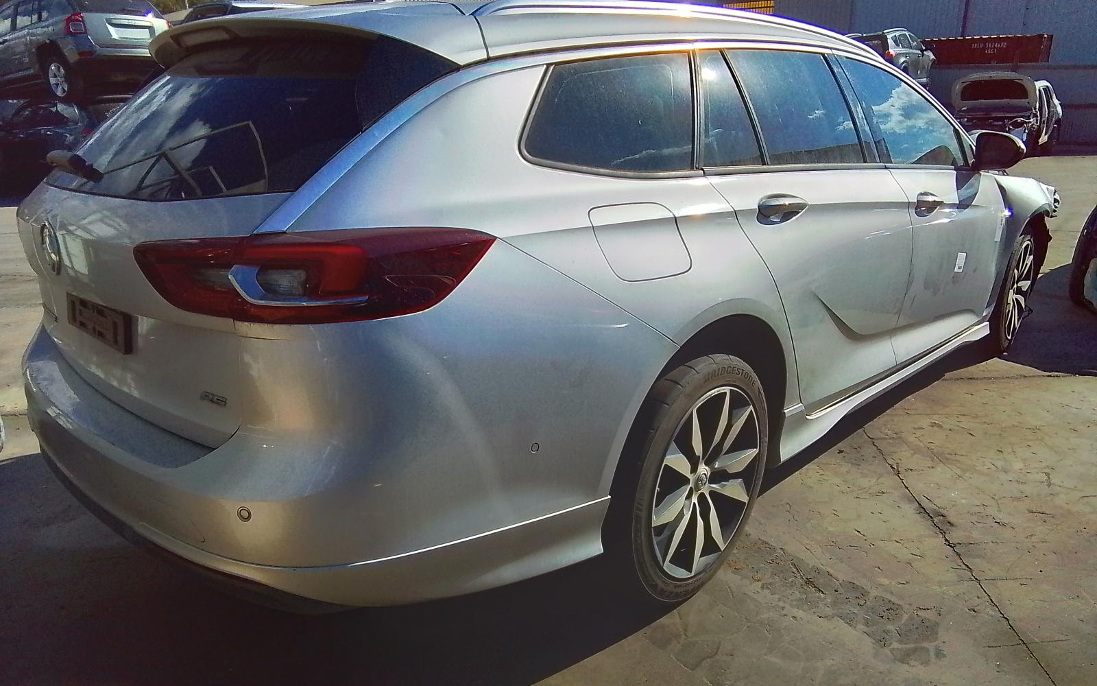 Right Rear Door Sliding Commodore Holden 2019